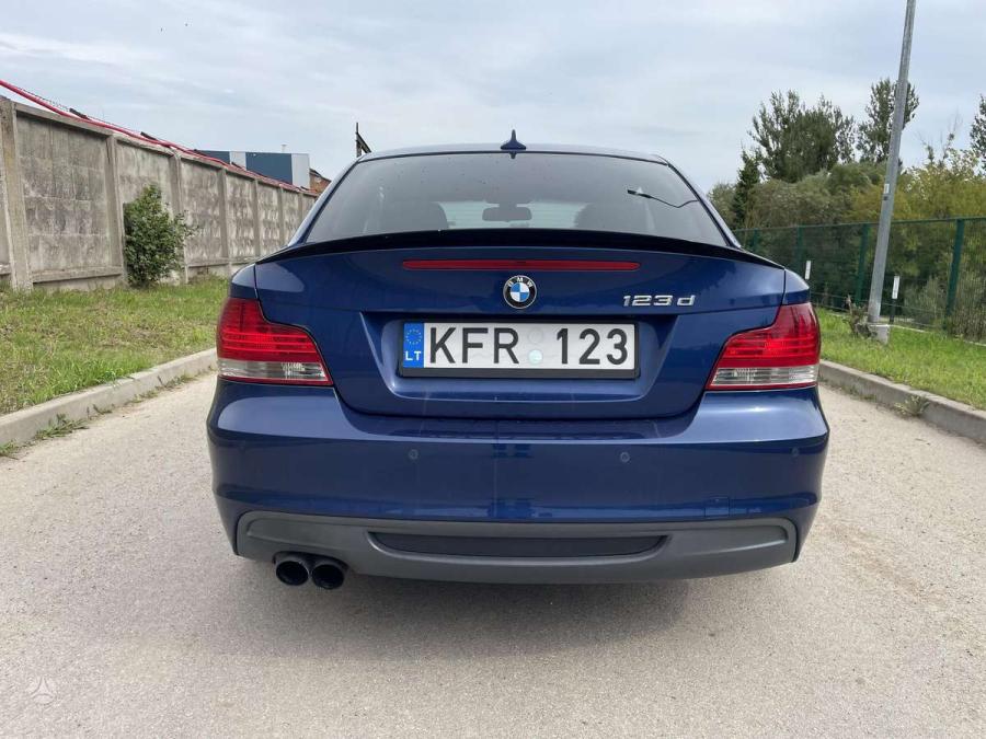 Zils BMW 123 2007 Kauņa, ar dzinēja tilpumu 2.00 L un nobraukumu 325 tūkst. km par 6800 €, foto 3 vietnē AUTOMOTO.COM.LV
