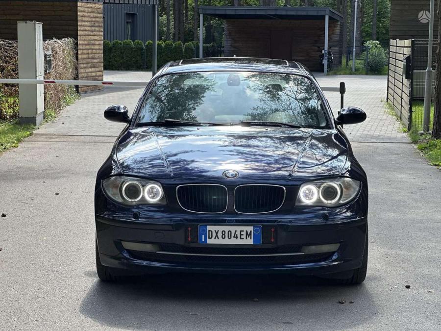 Blue BMW 123 2009 in Vilnius, with an engine capacity of 2.00 L and mileage of 305 thousand km for 4500 €, photo 3 on AUTOMOTO.COM.LV