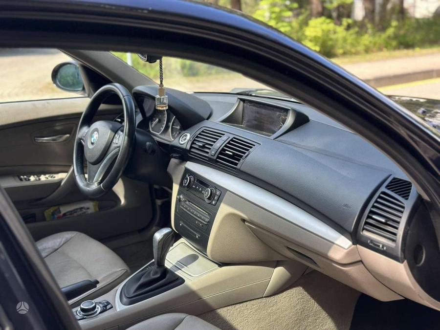 Blue BMW 123 2009 in Vilnius, with an engine capacity of 2.00 L and mileage of 305 thousand km for 4500 €, photo 28 on AUTOMOTO.COM.LV
