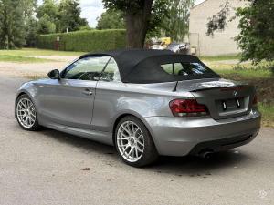 Grey BMW 123 2010 in Prienai, with an engine capacity of 2.00 L and mileage of 300 thousand km for 5999 €, photo 4 on AUTOMOTO.COM.LV