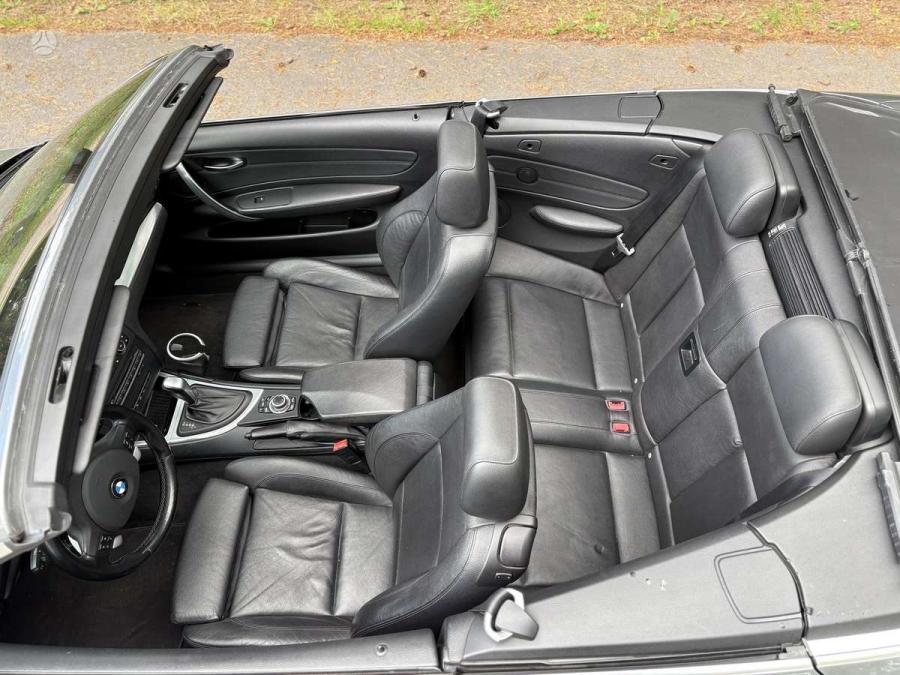 Grey BMW 123 2010 in Prienai, with an engine capacity of 2.00 L and mileage of 300 thousand km for 5999 €, photo 11 on AUTOMOTO.COM.LV