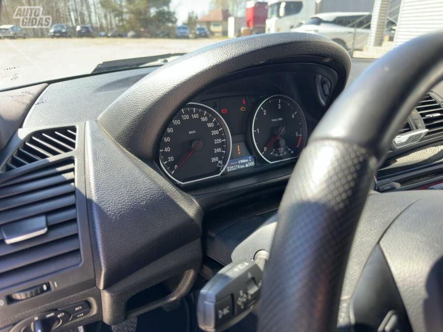 Grey BMW 123 2007 in Radviliskis, with an engine capacity of 2.00 L and mileage of 225 thousand km for 6750 €, photo 10 on AUTOMOTO.COM.LV