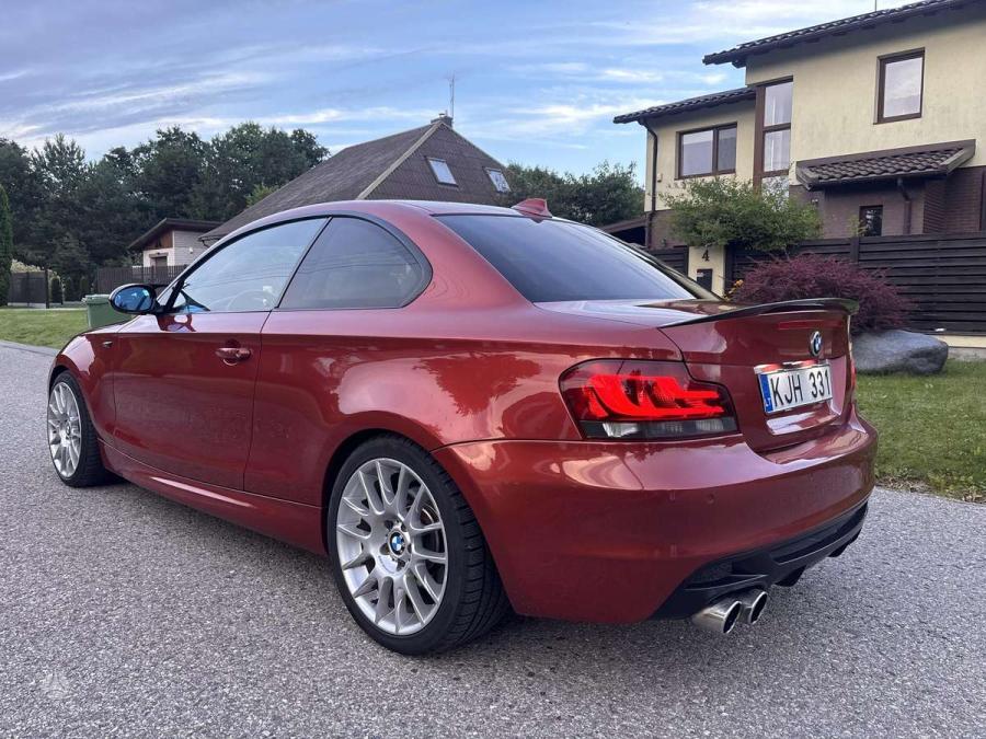 Sarkans BMW 123 2008 Viļņa, ar dzinēja tilpumu 2.00 L un nobraukumu 300 tūkst. km par 6500 €, foto 6 vietnē AUTOMOTO.COM.LV