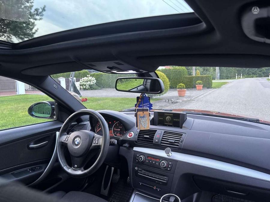 Sarkans BMW 123 2008 Viļņa, ar dzinēja tilpumu 2.00 L un nobraukumu 300 tūkst. km par 6500 €, foto 11 vietnē AUTOMOTO.COM.LV