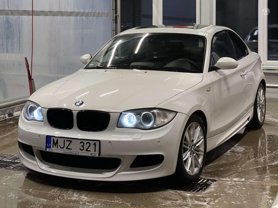 Balts BMW 123 2009 Šauļi, ar dzinēja tilpumu 2.00 L un nobraukumu 270 tūkst. km par 7400 €, foto 14 vietnē AUTOMOTO.COM.LV