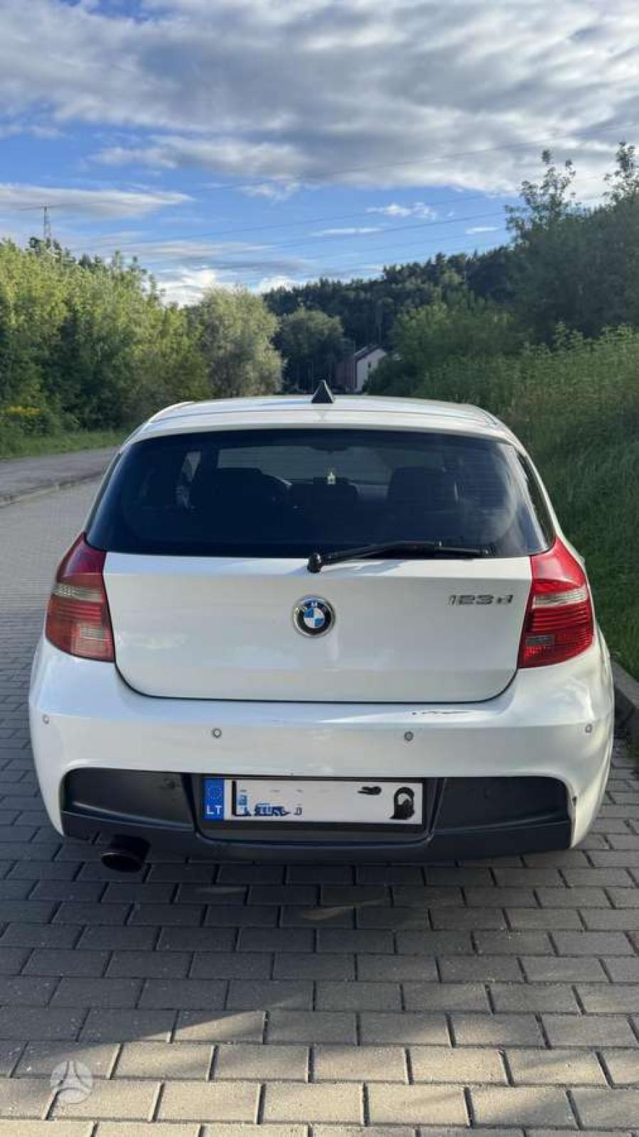 Balts BMW 123 2007 Viļņa, ar dzinēja tilpumu 2.00 L un nobraukumu 0 tūkst. km par 4900 €, foto 4 vietnē AUTOMOTO.COM.LV