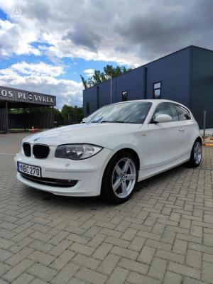 Balts BMW 123 2008 Vilkaviškis, ar dzinēja tilpumu 2.00 L un nobraukumu 239 tūkst. km par 4500 €, foto  vietnē AUTOMOTO.COM.LV