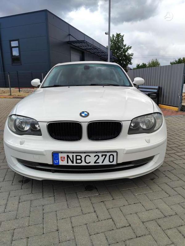 White BMW 123 2008 in Vilkaviskis, with an engine capacity of 2.00 L and mileage of 239 thousand km for 4500 €, photo 3 on AUTOMOTO.COM.LV