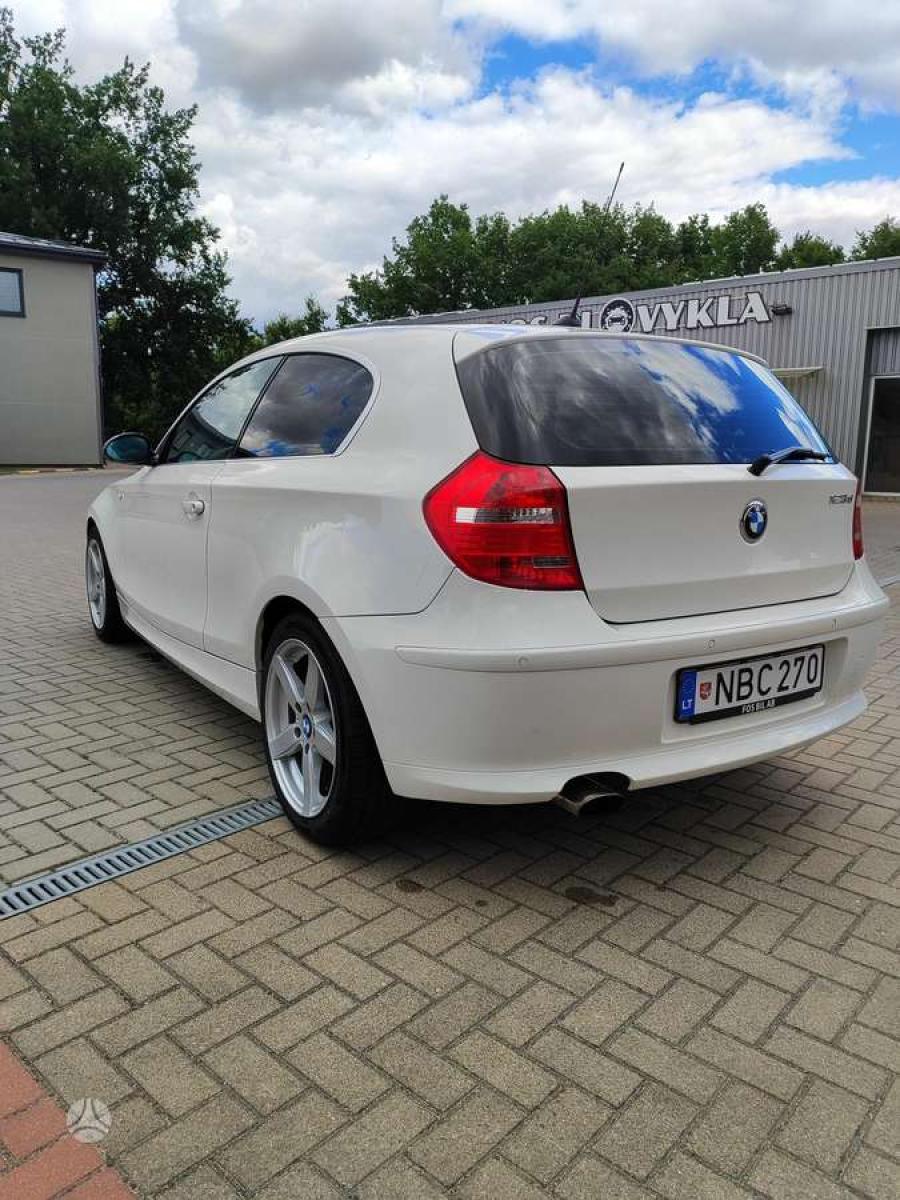 Balts BMW 123 2008 Vilkaviškis, ar dzinēja tilpumu 2.00 L un nobraukumu 239 tūkst. km par 4500 €, foto 9 vietnē AUTOMOTO.COM.LV