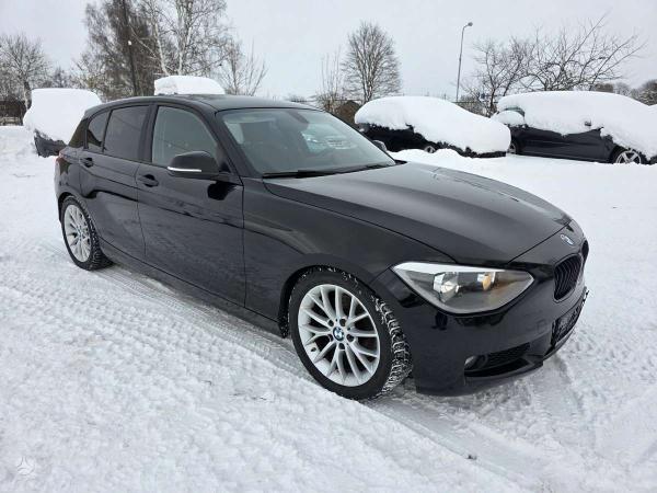 Black BMW 125 2012 in Telschi, with an engine capacity of 2.00 L and mileage of 284 thousand km for 6200 €, photo 8 on AUTOMOTO.COM.LV