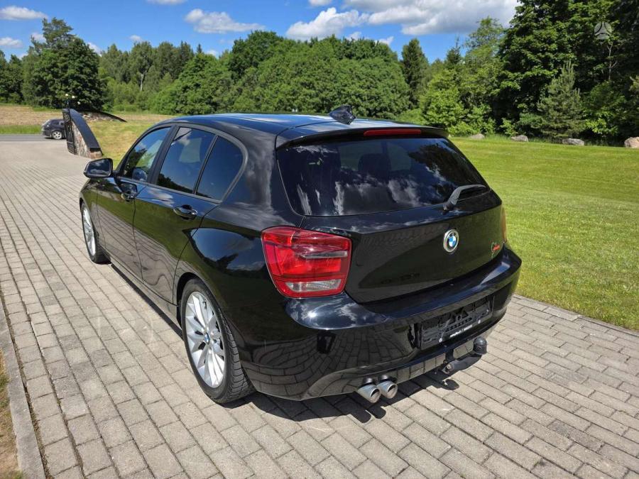 Black BMW 125 2012 in Telschi, with an engine capacity of 2.00 L and mileage of 285 thousand km for 5700 €, photo 5 on AUTOMOTO.COM.LV