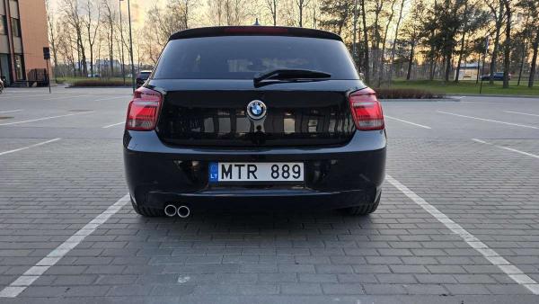 Черный БМВ 125 2013 в Вильнюс, объемом двигателя 2.00 л и пробегом 320 тыс. км за 6900 €, фото 1 на AUTOMOTO.COM.LV