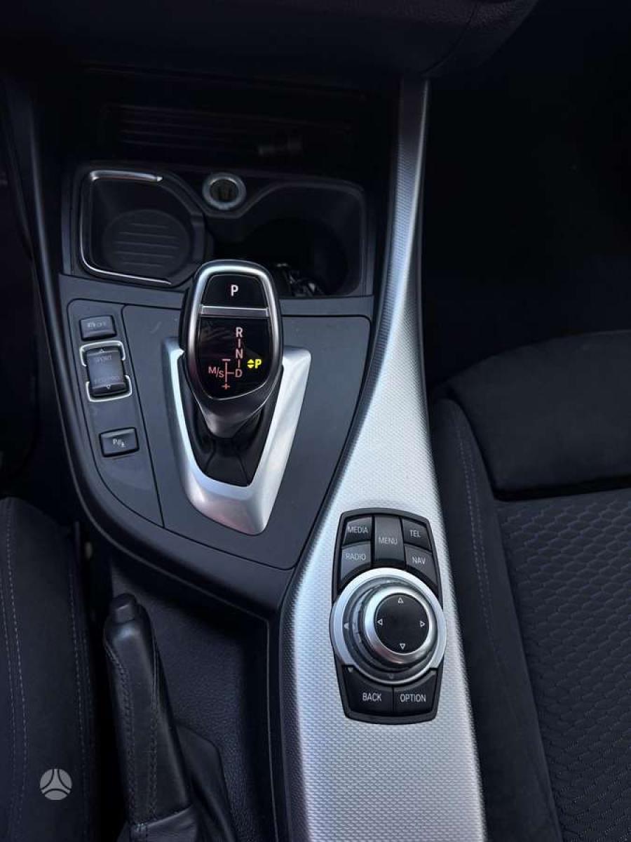 Zils BMW 125 2012 Viļņa, ar dzinēja tilpumu 2.00 L un nobraukumu 300 tūkst. km par 7800 €, foto 25 vietnē AUTOMOTO.COM.LV