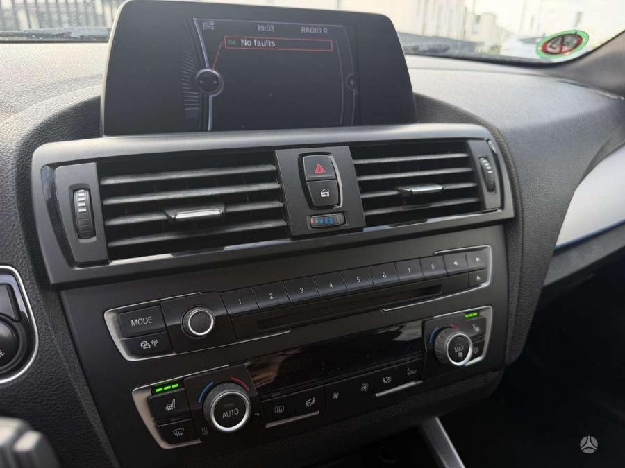 Blue BMW 125 2012 in Vilnius, with an engine capacity of 2.00 L and mileage of 300 thousand km for 7600 €, photo 19 on AUTOMOTO.COM.LV