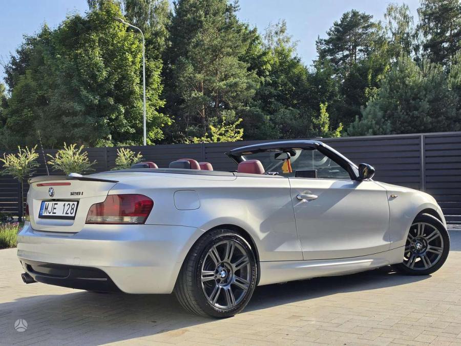 Pelēks BMW 128 2011 Šilutė, ar dzinēja tilpumu 3.00 L un nobraukumu 220 tūkst. km par 6400 €, foto 7 vietnē AUTOMOTO.COM.LV