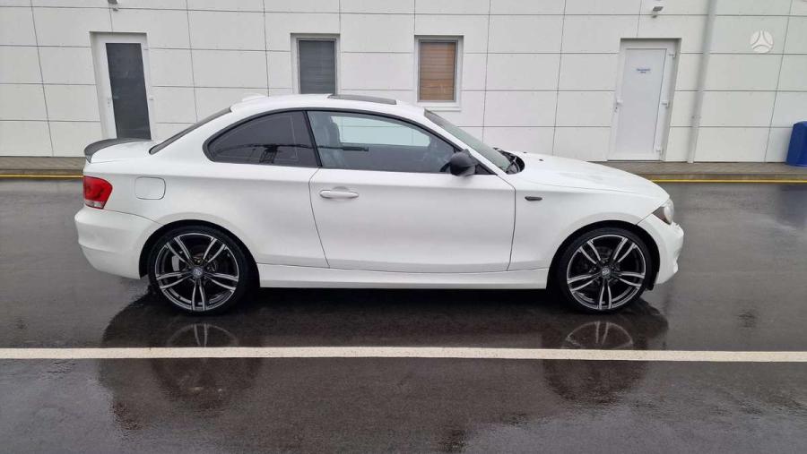 Balts BMW 128 2012 Gargždai, ar dzinēja tilpumu 3.00 L un nobraukumu 148 tūkst. km par 8999 €, foto 2 vietnē AUTOMOTO.COM.LV