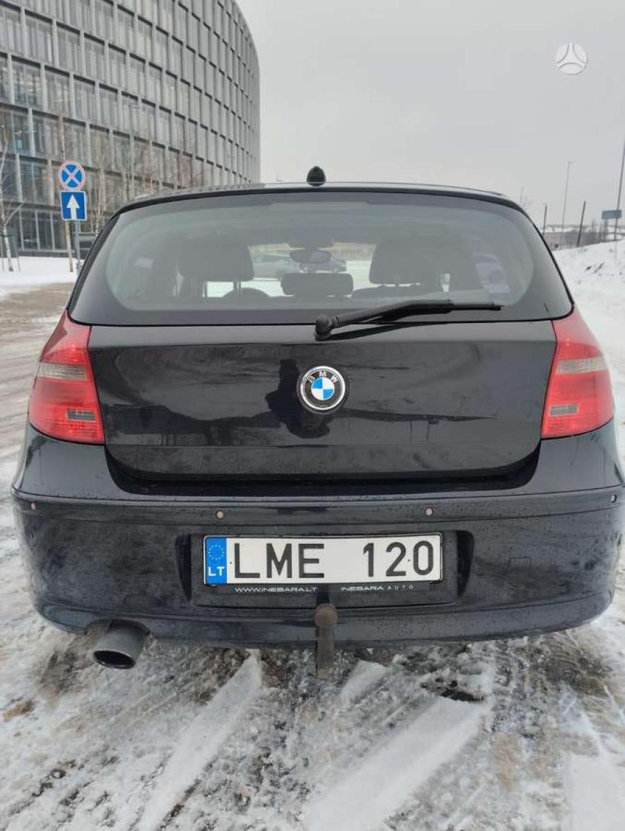 Black BMW 130 2007 in Vilnius, with an engine capacity of 0.00 L and mileage of 375 thousand km for 5300 €, photo 6 on AUTOMOTO.COM.LV