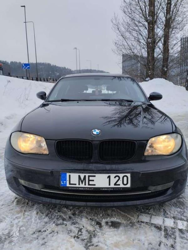 Black BMW 130 2007 in Vilnius, with an engine capacity of 0.00 L and mileage of 375 thousand km for 5300 €, photo 10 on AUTOMOTO.COM.LV