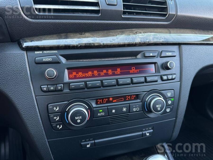 Черный БМВ 135 2009 в Рига, объемом двигателя 3.00 л и пробегом 293 тыс. км за 11999 €, фото 12 на AUTOMOTO.COM.LV
