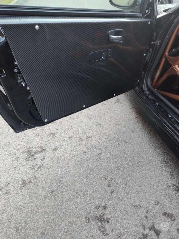 Black BMW 135 2012 in Kaunas, with an engine capacity of 2.98 L and mileage of 121 thousand km for 11500 €, photo 6 on AUTOMOTO.COM.LV