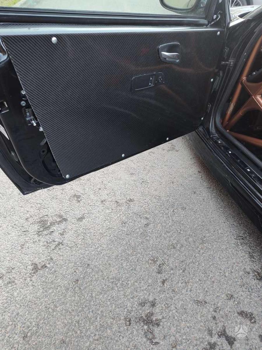 Black BMW 135 2012 in Kaunas, with an engine capacity of 2.98 L and mileage of 121 thousand km for 11500 €, photo 7 on AUTOMOTO.COM.LV