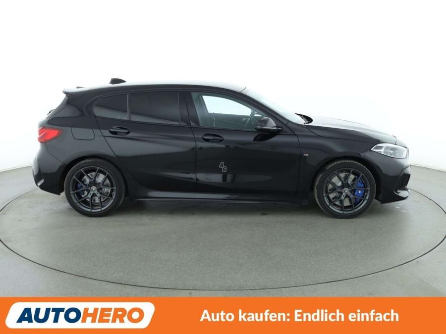 Melns BMW 135 2021 Kauņa, ar dzinēja tilpumu 2.00 L un nobraukumu 49 tūkst. km par 32679 €, foto 7 vietnē AUTOMOTO.COM.LV