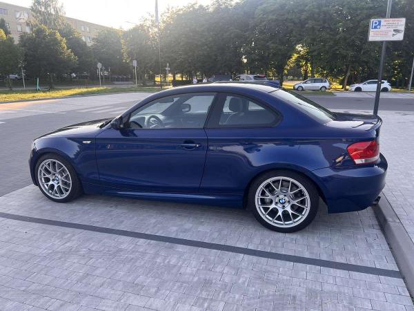 Blue BMW 135 2012 in Siauliai, with an engine capacity of 2.98 L and mileage of 133 thousand km for 13500 €, photo 2 on AUTOMOTO.COM.LV