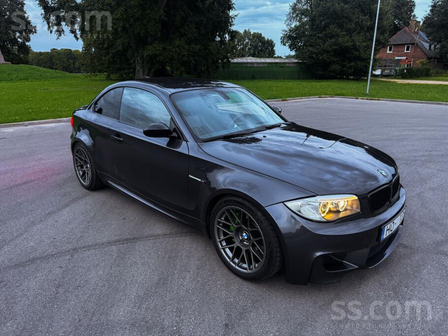 Grey BMW 135 2008 in Riga, with an engine capacity of 3.00 L and mileage of 190 thousand km for 25990 €, photo 3 on AUTOMOTO.COM.LV