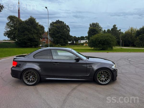 Grey BMW 135 2008 in Riga, with an engine capacity of 3.00 L and mileage of 190 thousand km for 25990 €, photo 4 on AUTOMOTO.COM.LV