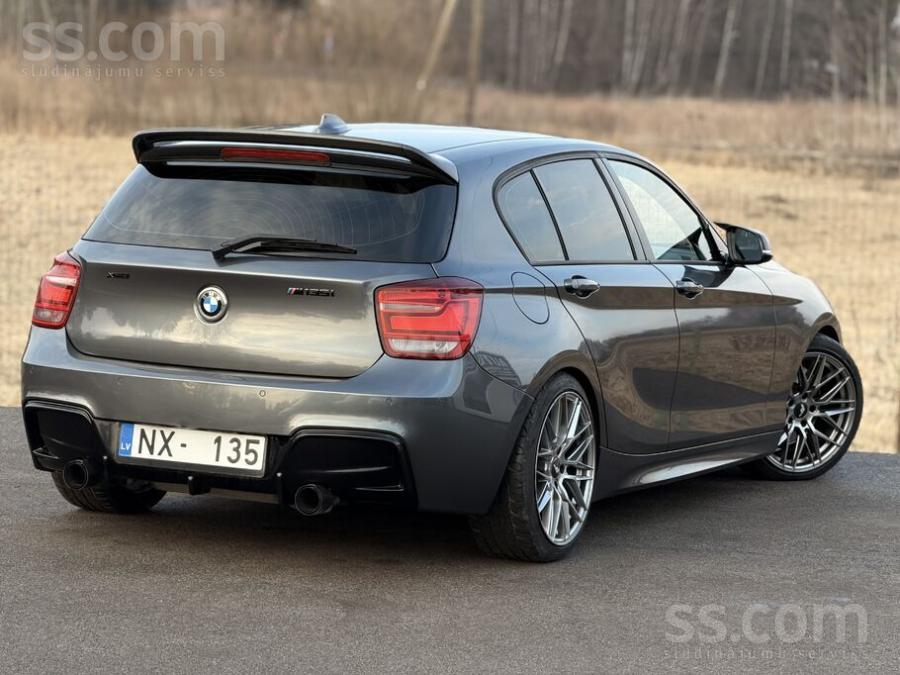 Grey BMW 135 2013 in Ogre, with an engine capacity of 3.00 L and mileage of 219 thousand km for 15700 €, photo 6 on AUTOMOTO.COM.LV