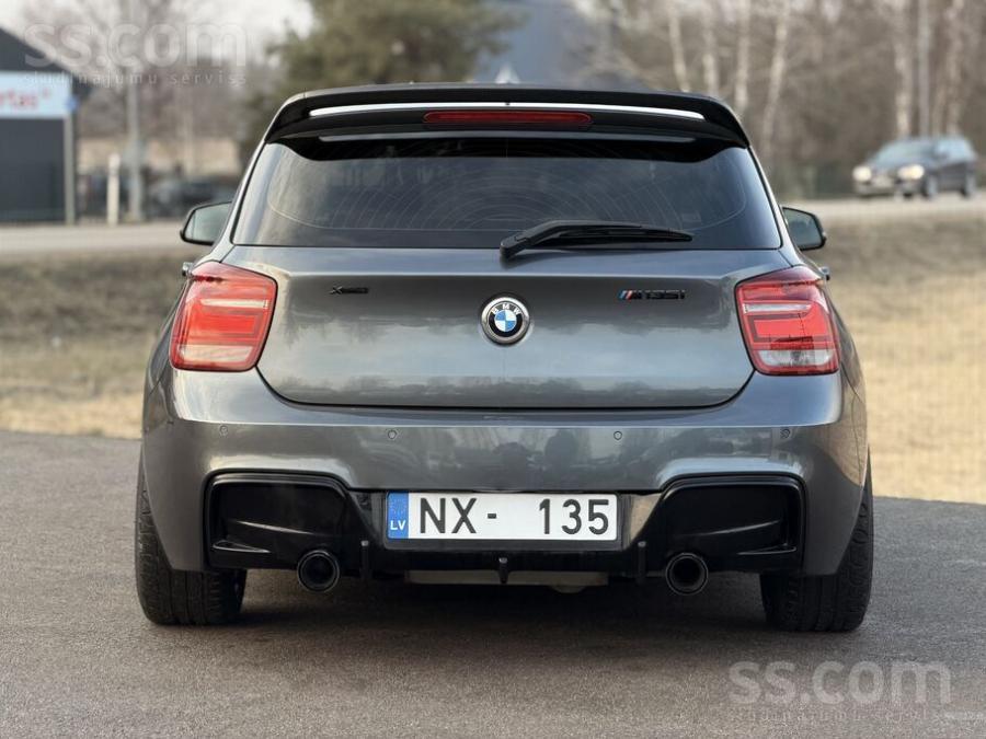 Grey BMW 135 2013 in Ogre, with an engine capacity of 3.00 L and mileage of 219 thousand km for 15700 €, photo 7 on AUTOMOTO.COM.LV