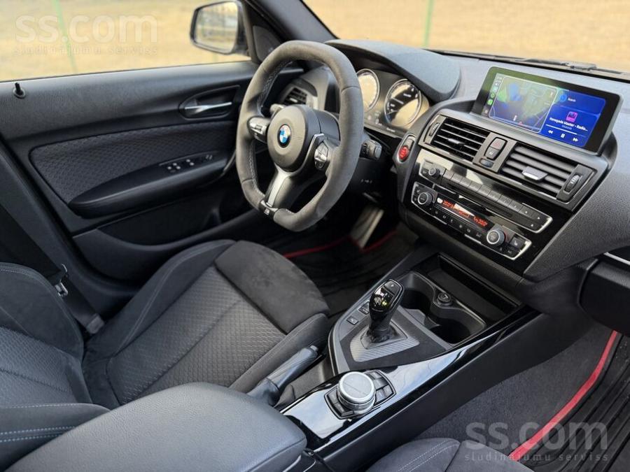 Grey BMW 135 2013 in Ogre, with an engine capacity of 3.00 L and mileage of 219 thousand km for 15700 €, photo 17 on AUTOMOTO.COM.LV