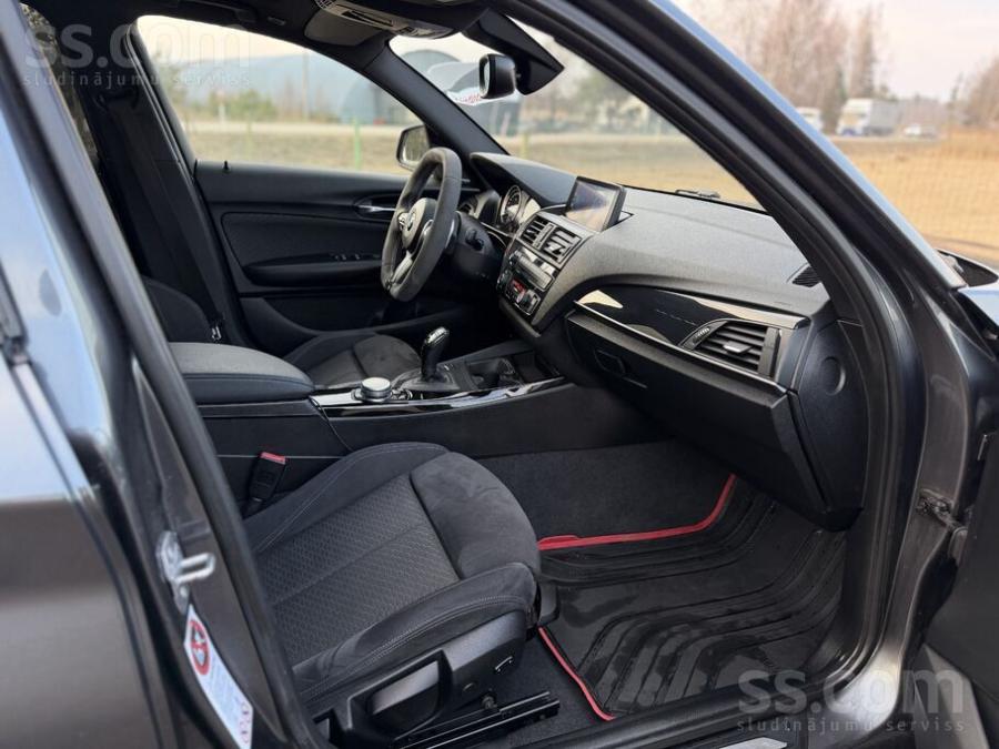 Grey BMW 135 2013 in Ogre, with an engine capacity of 3.00 L and mileage of 219 thousand km for 15700 €, photo 19 on AUTOMOTO.COM.LV