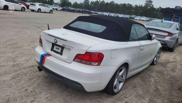 Balts BMW 135 2009 Kauņa, ar dzinēja tilpumu 2.98 L un nobraukumu 112 tūkst. km par 4900 €, foto 4 vietnē AUTOMOTO.COM.LV