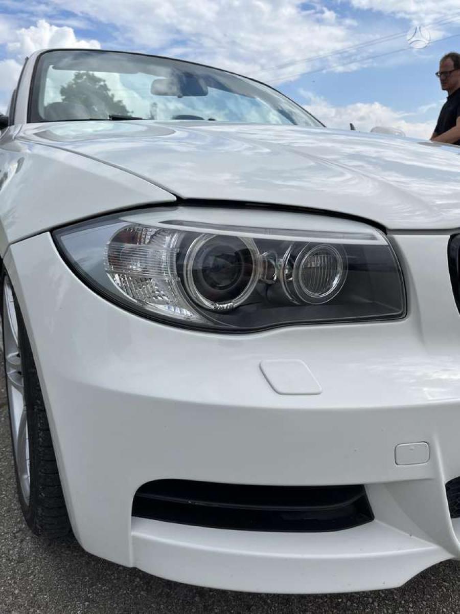 Balts BMW 135 2010 Panevēža, ar dzinēja tilpumu 2.98 L un nobraukumu 129 tūkst. km par 13900 €, foto 13 vietnē AUTOMOTO.COM.LV