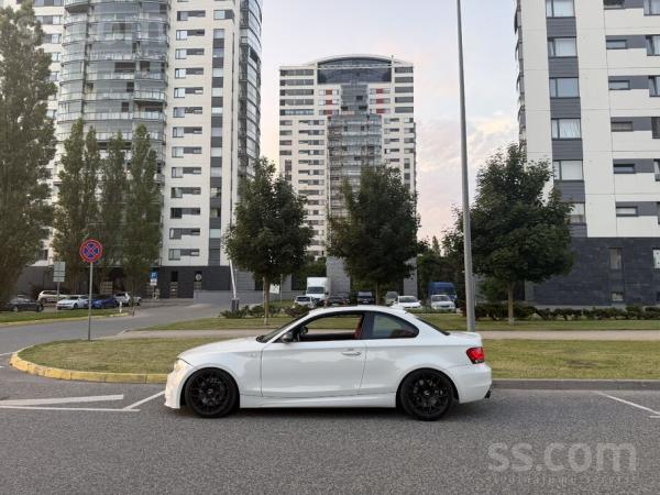 Balts BMW 135 2009 Rīga, ar dzinēja tilpumu 3.00 L un nobraukumu 222 tūkst. km par 15000 €, foto 5 vietnē AUTOMOTO.COM.LV
