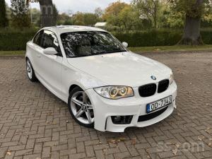 White BMW 135 2009 in Valmiera, with an engine capacity of 3.00 L and mileage of 269 thousand km for 13990 €, photo 4 on AUTOMOTO.COM.LV