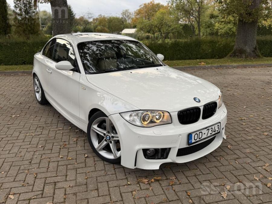 White BMW 135 2009 in Valmiera, with an engine capacity of 3.00 L and mileage of 269 thousand km for 13990 €, photo 4 on AUTOMOTO.COM.LV