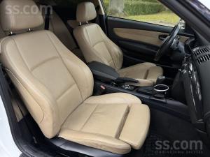 White BMW 135 2009 in Valmiera, with an engine capacity of 3.00 L and mileage of 269 thousand km for 13990 €, photo 27 on AUTOMOTO.COM.LV