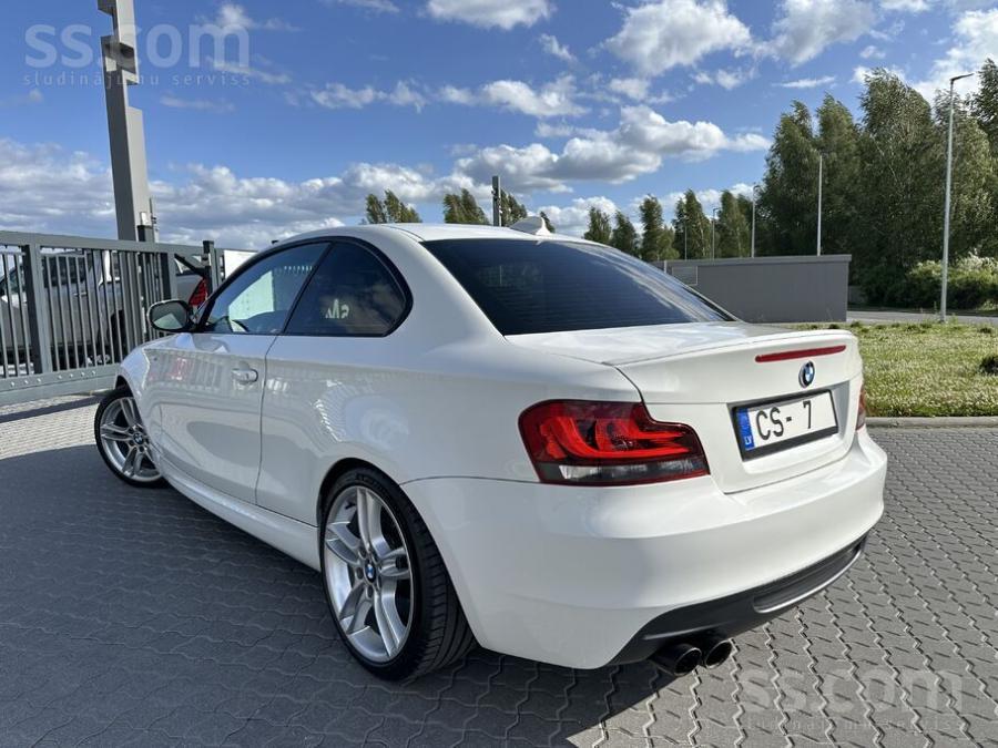 White BMW 135 2011 in Riga, with an engine capacity of 3.00 L and mileage of 179 thousand km for 13999 €, photo 4 on AUTOMOTO.COM.LV