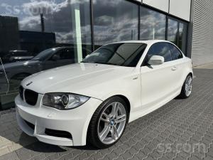 White BMW 135 2011 in Riga, with an engine capacity of 3.00 L and mileage of 179 thousand km for 13999 €, photo 6 on AUTOMOTO.COM.LV