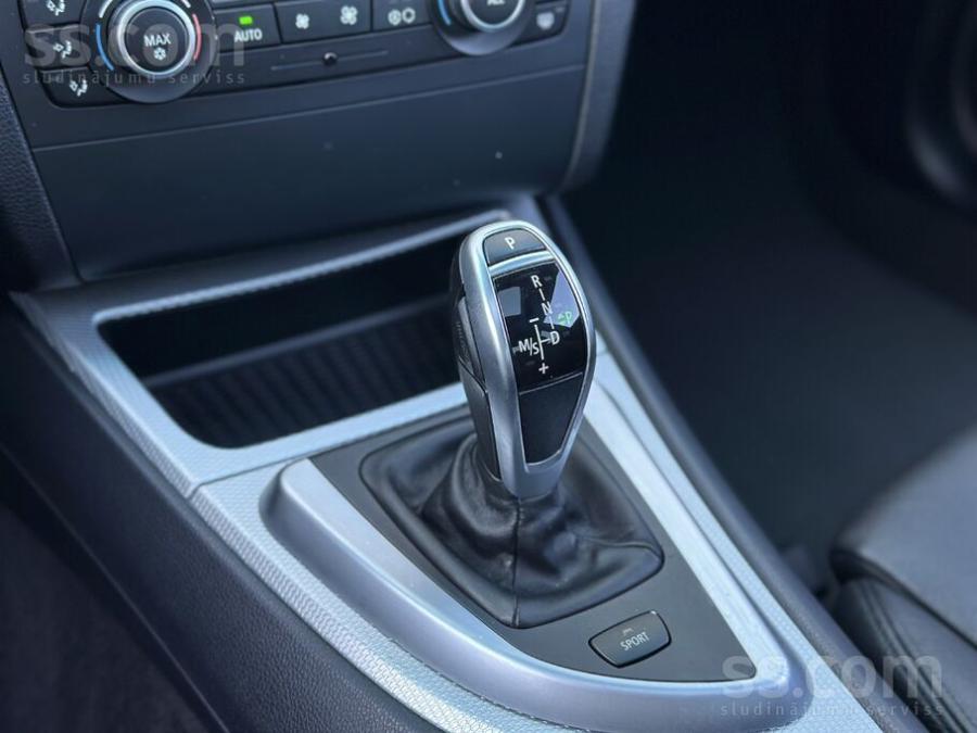 Balts BMW 135 2011 Rīga, ar dzinēja tilpumu 3.00 L un nobraukumu 179 tūkst. km par 15999 €, foto 18 vietnē AUTOMOTO.COM.LV