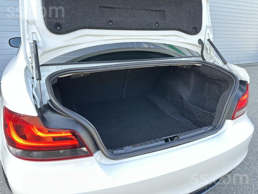 Balts BMW 135 2011 Rīga, ar dzinēja tilpumu 3.00 L un nobraukumu 179 tūkst. km par 15999 €, foto 20 vietnē AUTOMOTO.COM.LV