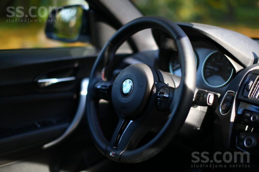 White BMW 135 2013 in Riga, with an engine capacity of 3.00 L and mileage of 189 thousand km for 21990 €, photo 15 on AUTOMOTO.COM.LV