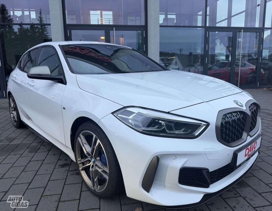 Balts BMW 135 2022 Kauņa, ar dzinēja tilpumu 2.00 L un nobraukumu 43 tūkst. km par 32588 €, foto 1 vietnē AUTOMOTO.COM.LV