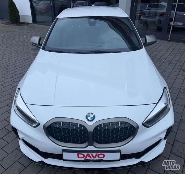 White BMW 135 2022 in Kaunas, with an engine capacity of 2.00 L and mileage of 43 thousand km for 32588 €, photo 3 on AUTOMOTO.COM.LV