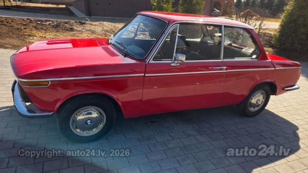 Red BMW 1602 1974 in Voru, with an engine capacity of 1.60 L and mileage of 0 thousand km for 8900 €, photo 2 on AUTOMOTO.COM.LV