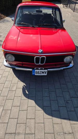 Red BMW 1602 1974 in Voru, with an engine capacity of 1.60 L and mileage of 0 thousand km for 8900 €, photo 5 on AUTOMOTO.COM.LV