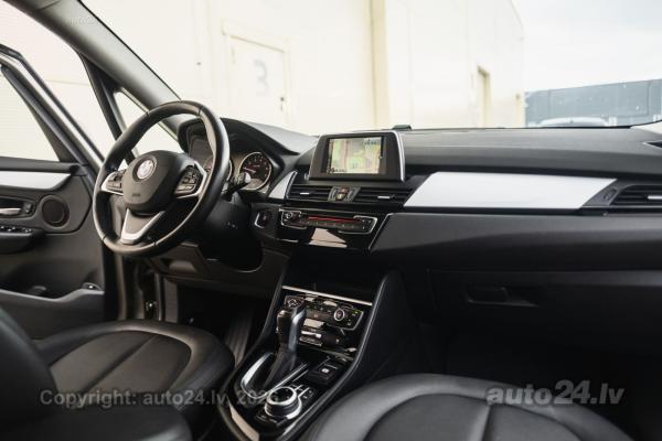 Beige BMW 2 Series 2016 in Tallinn, with an engine capacity of 1.50 L and mileage of 132 thousand km for 10999 €, photo 11 on AUTOMOTO.COM.LV
