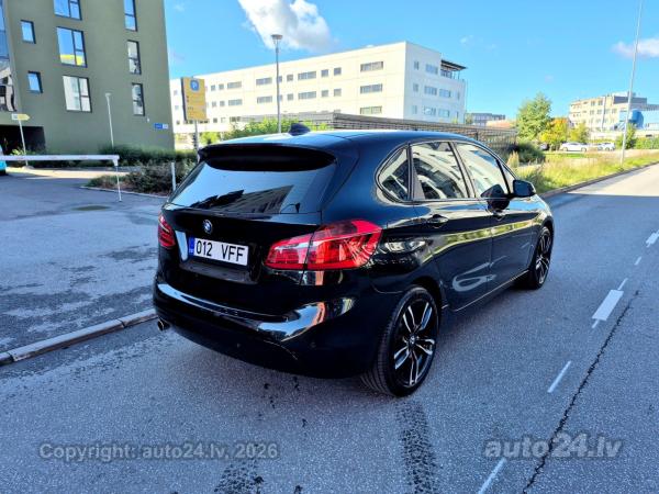 Melns BMW 2 Series 2015 Tallina, ar dzinēja tilpumu 2.00 L un nobraukumu 224 tūkst. km par 8800 €, foto 4 vietnē AUTOMOTO.COM.LV